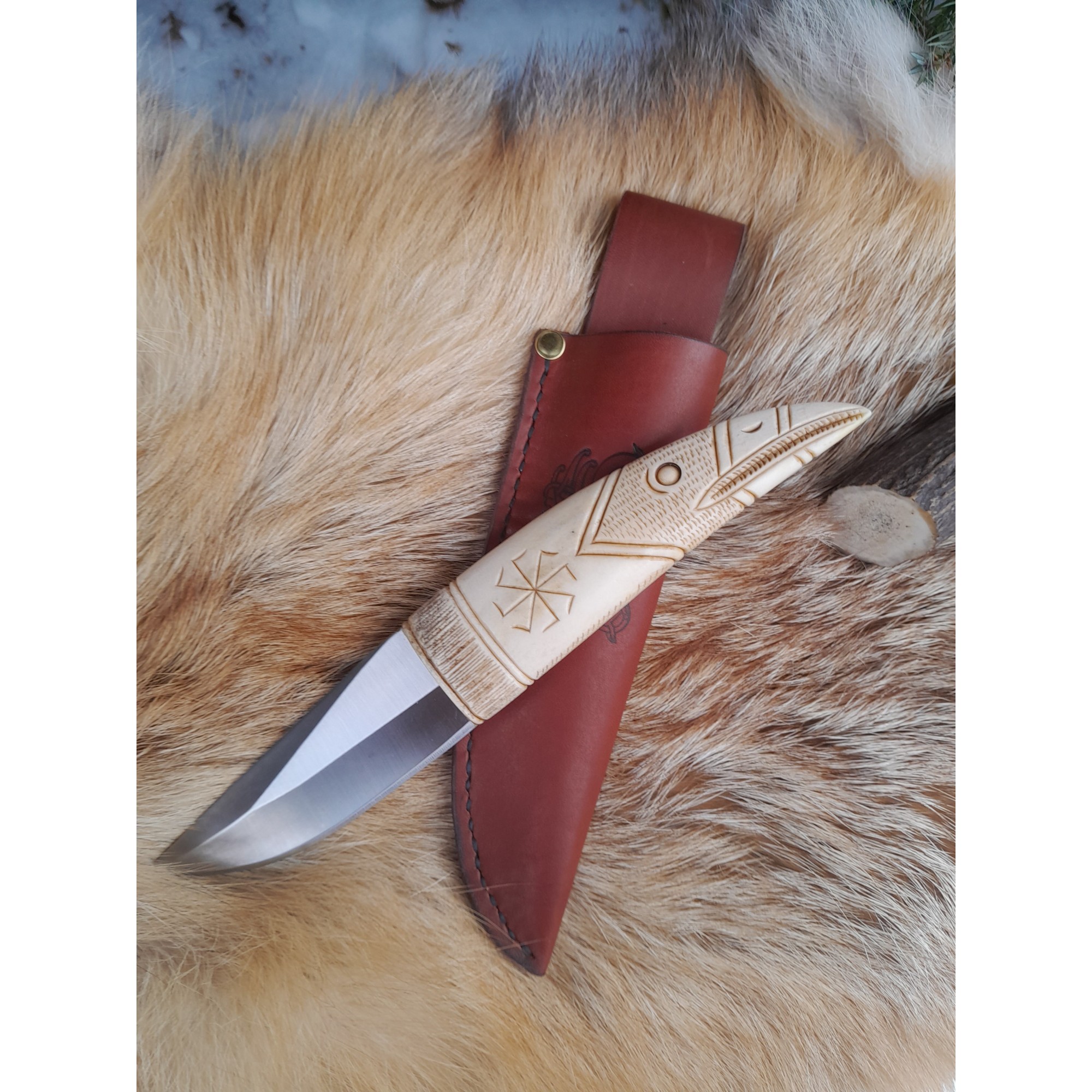 Viking raven knife with carved antler handle. Leather sheath. - RS Artcraft