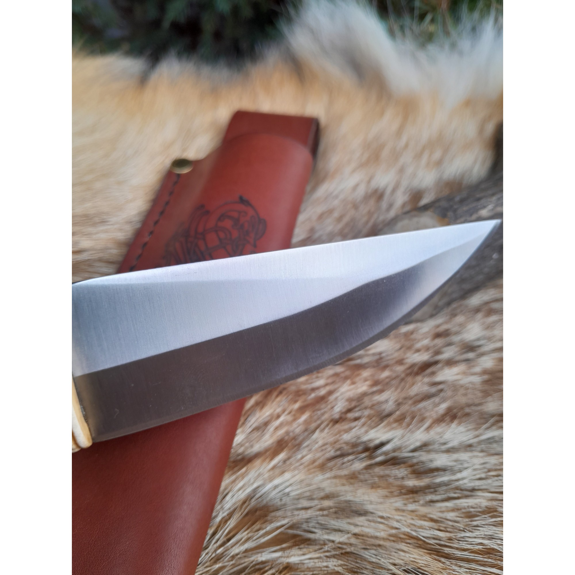 Viking raven knife with carved antler handle. Leather sheath. - RS Artcraft